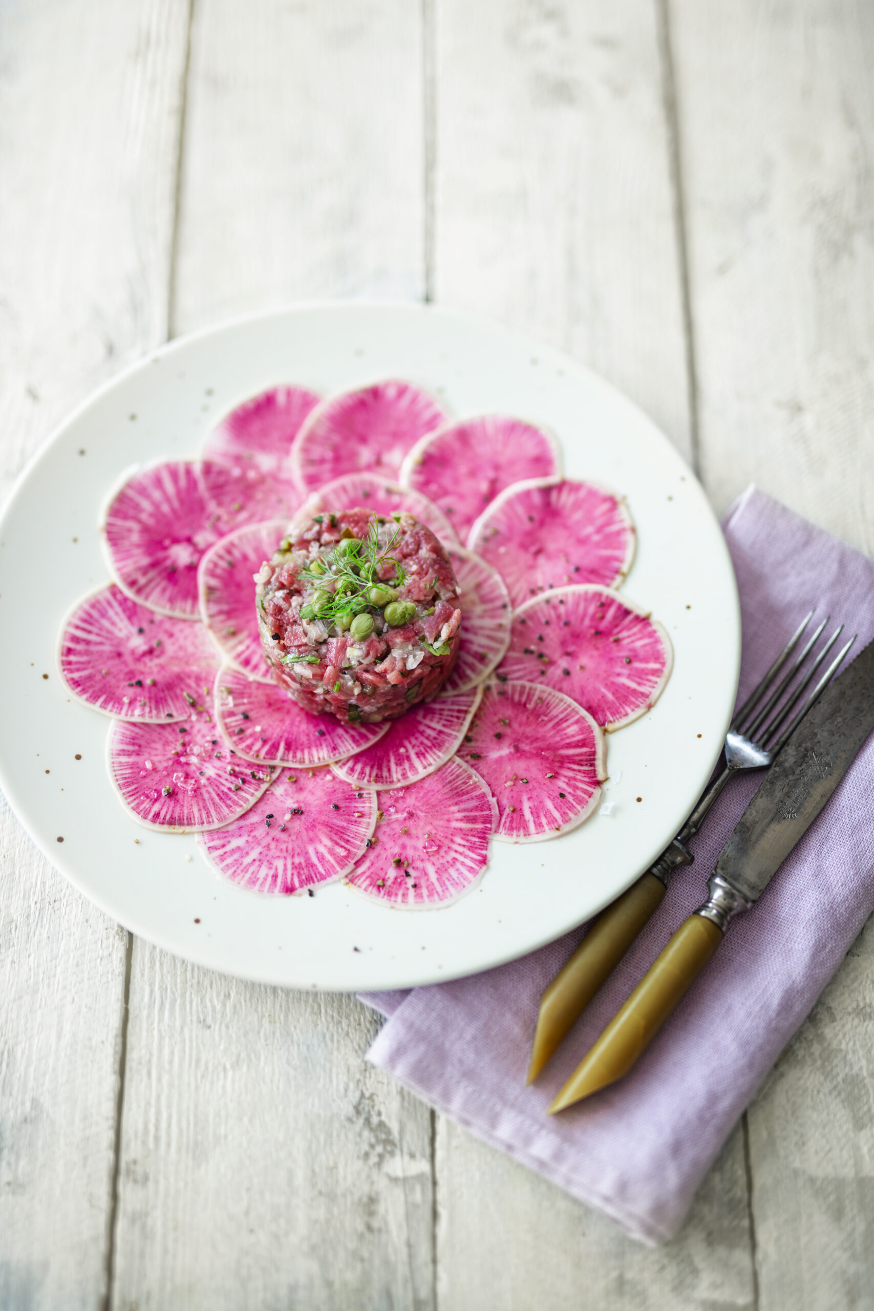 Bavette et carpaccio de radis chinois - Recette - Maximag.fr